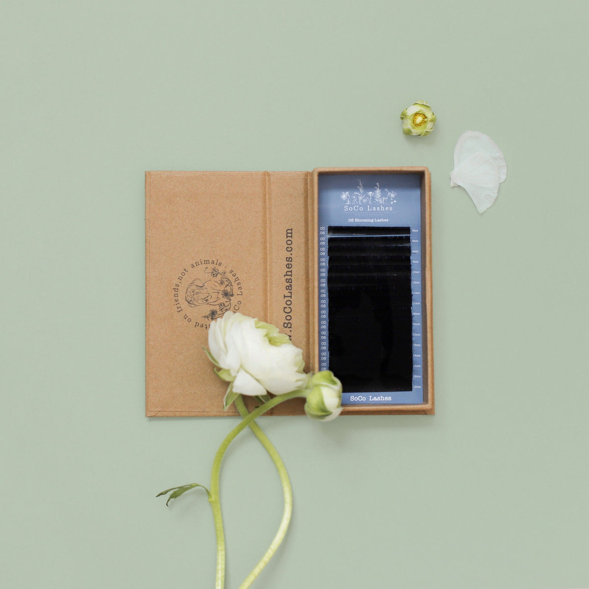 ULTRA POROUS Blooming 0.03 Lashes — SoCo Lashes